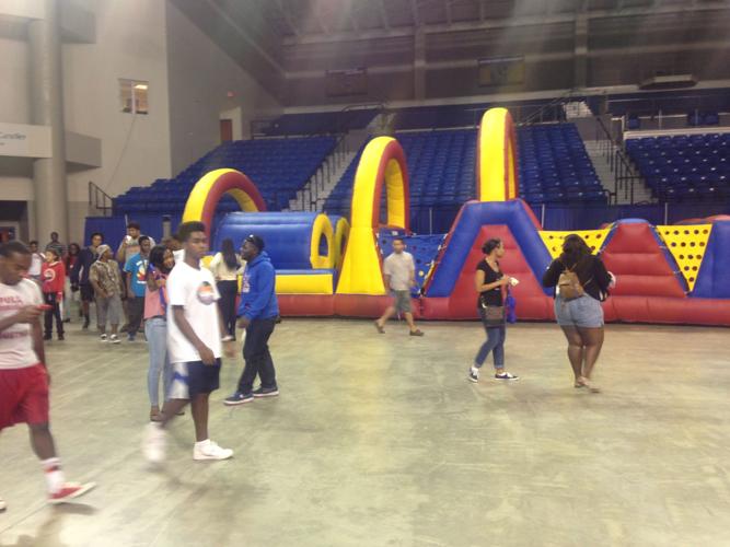 Campus Activity Board forced to improvise Carnival | Gallery ...