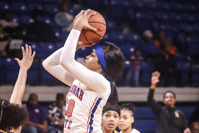 “You Can Get Anywhere from Here”: Lady Tigers Star Motivates Student ...
