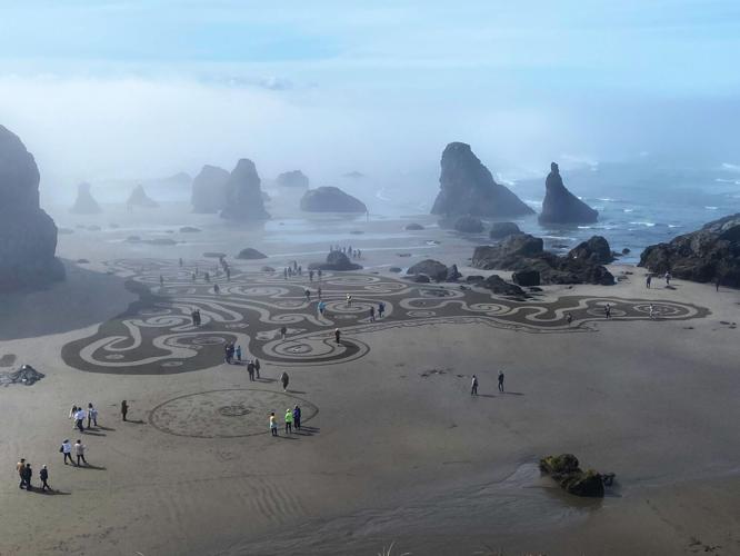 Photos / By the Ocean: Circles in the Sand season begins | News ...