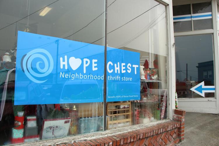 Photos / HOPE Chest: Thumbs up! | News | tillamookheadlightherald.com