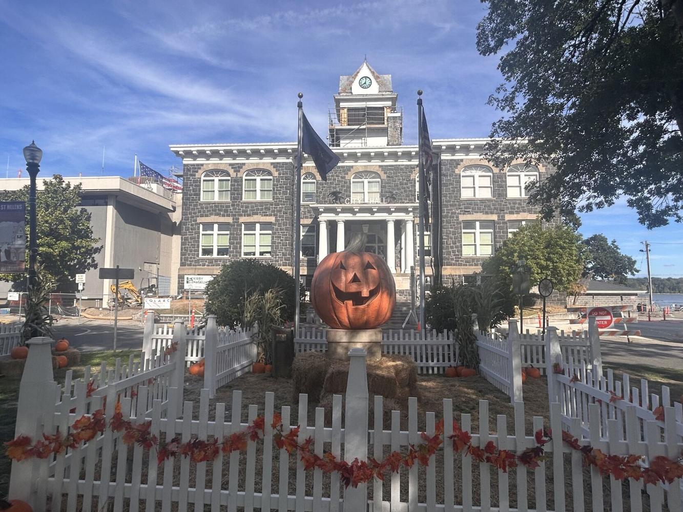 Spirit of Halloweentown returns | News | tillamookheadlightherald.com