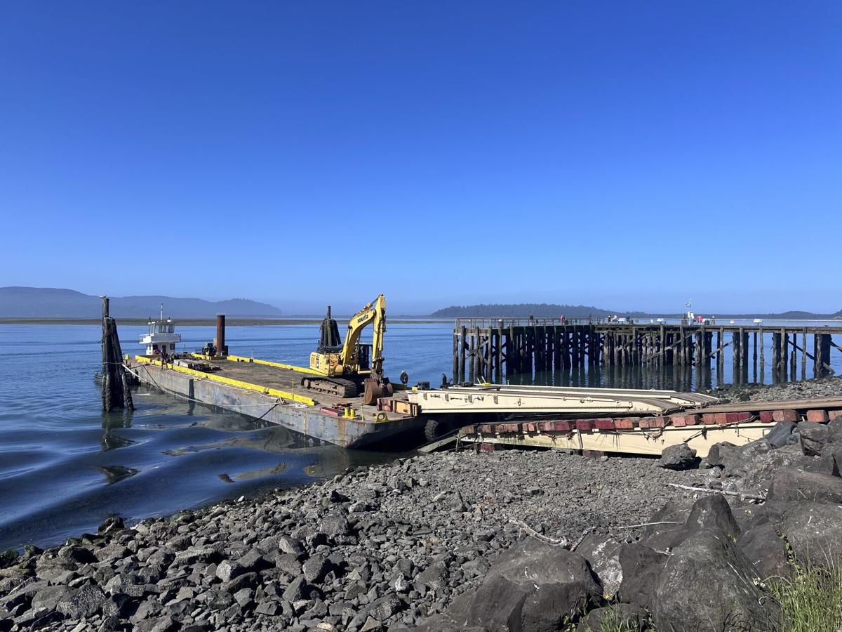 rock jetty construction