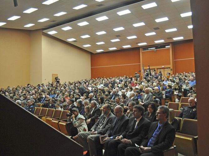 Rainier says goodbye to Police Chief Ralph Painter | Local News | tillamookheadlightherald.com