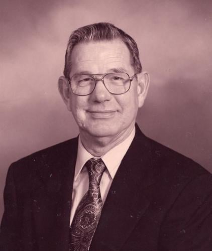 Robert M. Howard | Obituaries | tillamookheadlightherald.com