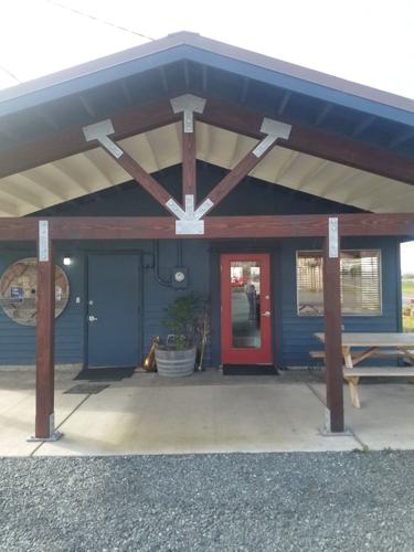 Meet Amanda Stanaway, owner of Mana's Kitchen in Bay City | News ...