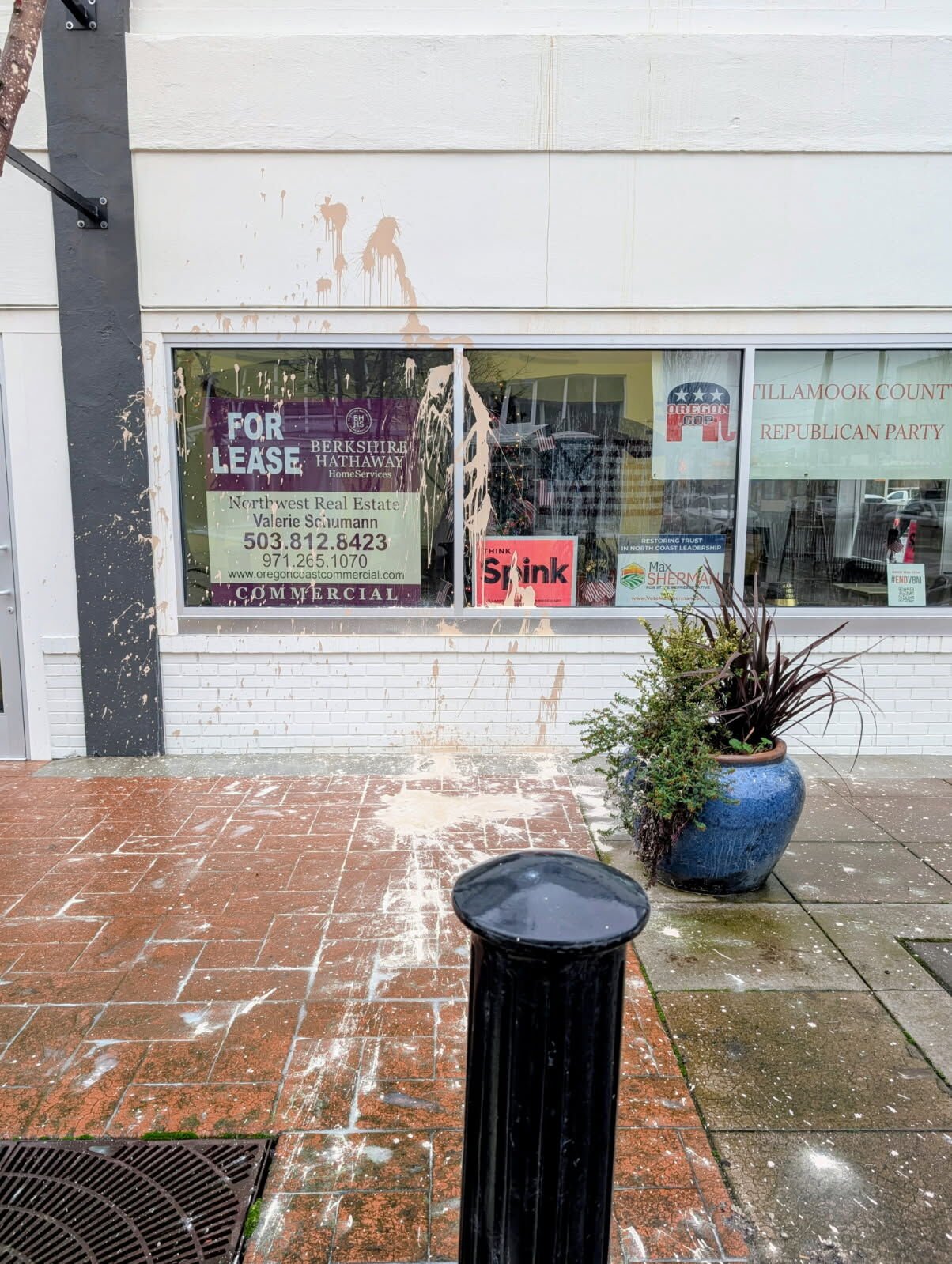 Republican HQ vandalized | News | tillamookheadlightherald.com