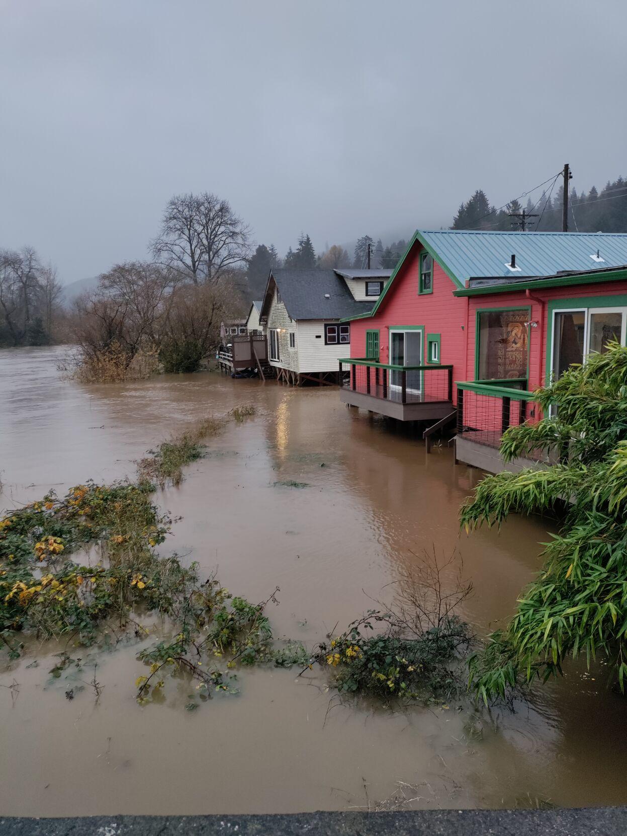 More photos of Tillamook area flooding | News ...