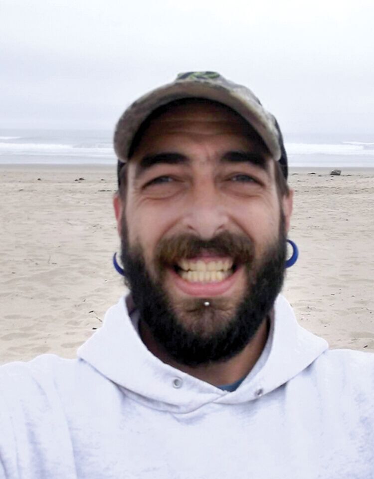 Dennis Lee Russell | Obituaries | tillamookheadlightherald.com