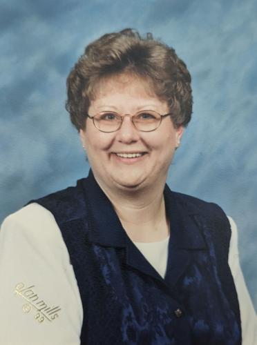 Lola Beth (Loop) Edwards | Obituaries | tillamookheadlightherald.com