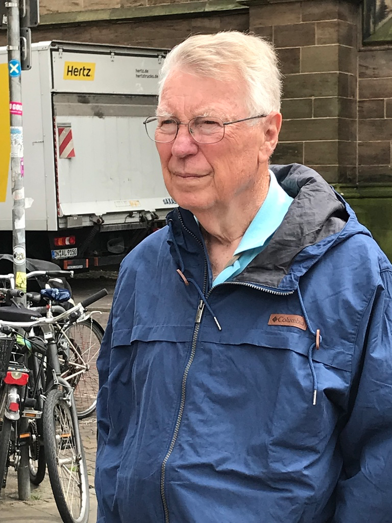 Merritt E. Tuttle | Obituaries | tillamookheadlightherald.com