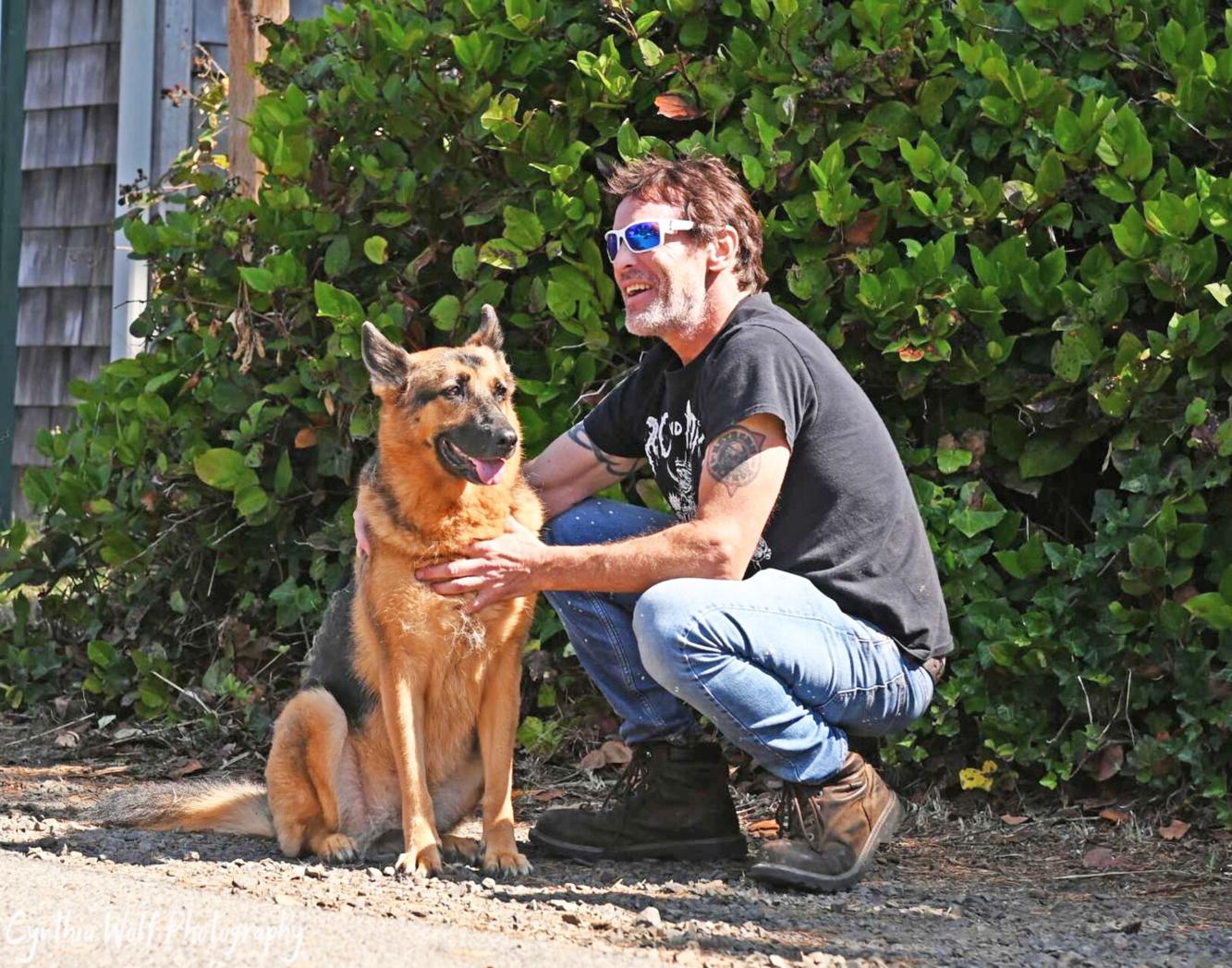 Lee Blackmon | Obituaries | tillamookheadlightherald.com