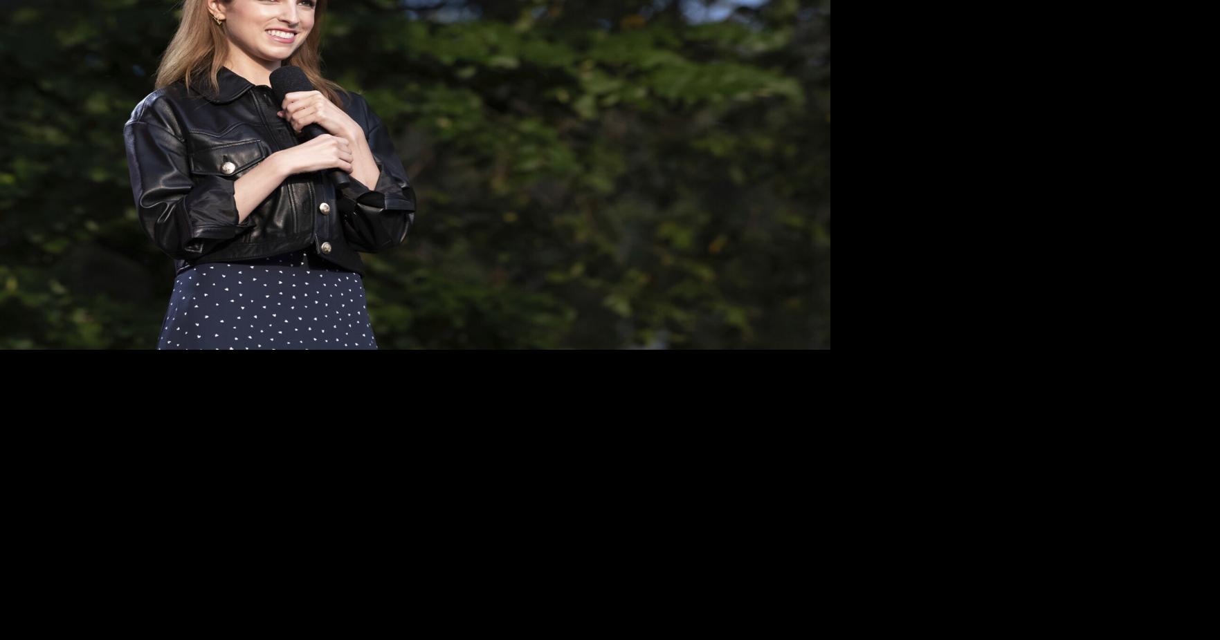 Celebrity Birthdays: Aug. 9 | Archives | timegoggles.com