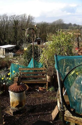 Horticulturist shares history of folk gardens | Arts & Community ...