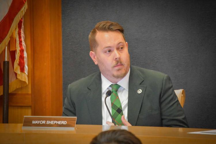 Newnan city attorney vote stalls at mayor’s first meeting | News ...