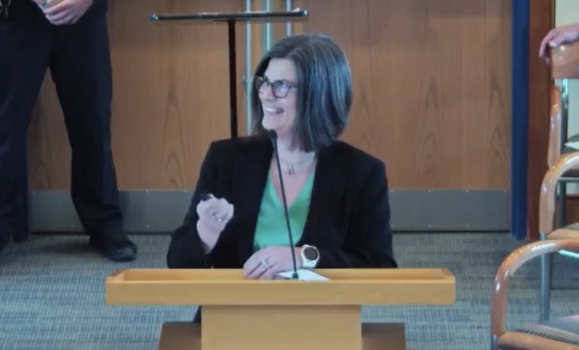Newnan council reviews communications strategy, approves sidewalk ...