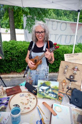 Clothes Less Traveled celebrates 25 years of giving | | times-herald.com