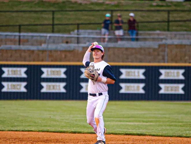 Cougars win streak continues at 25, advance to next round | Sports ...