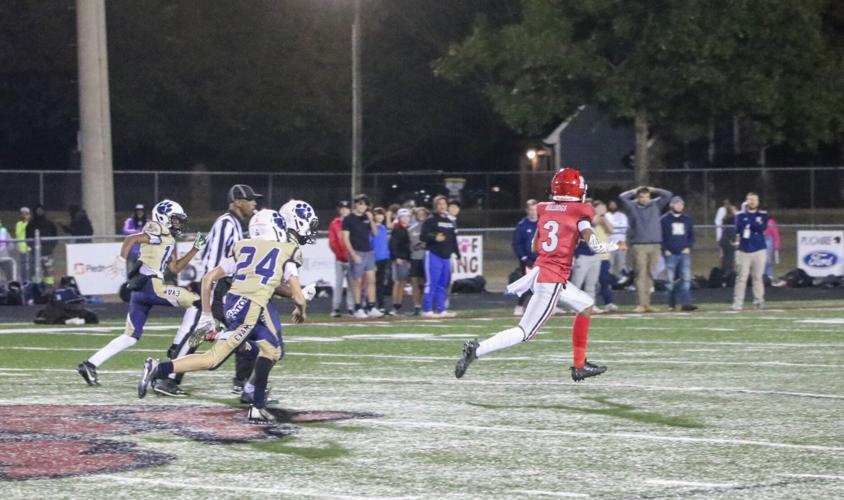 Bass runs table – Claims Football Title | Sports | times-herald.com