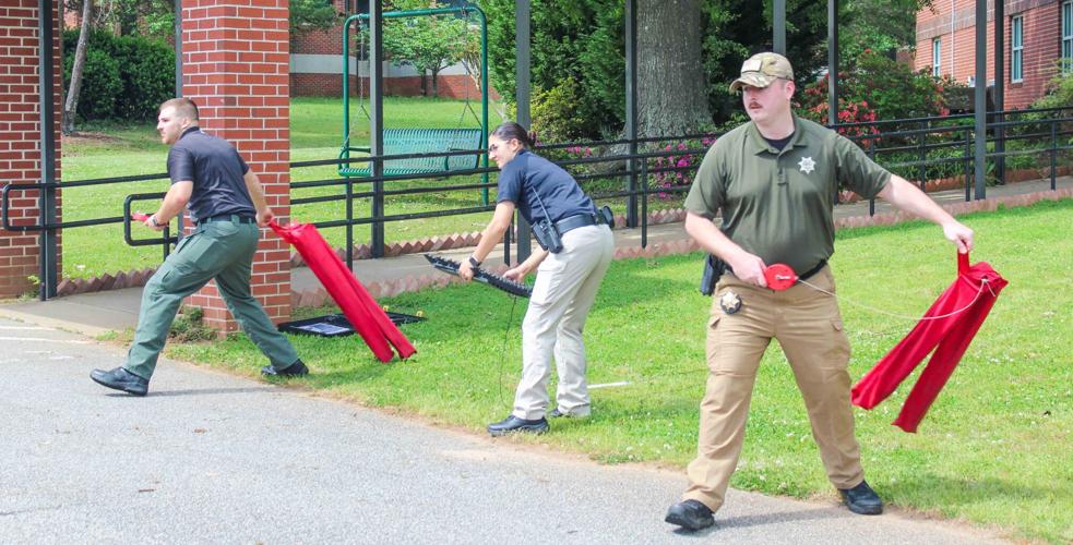 Hundreds of officers participate in Mantracker training | News | times ...