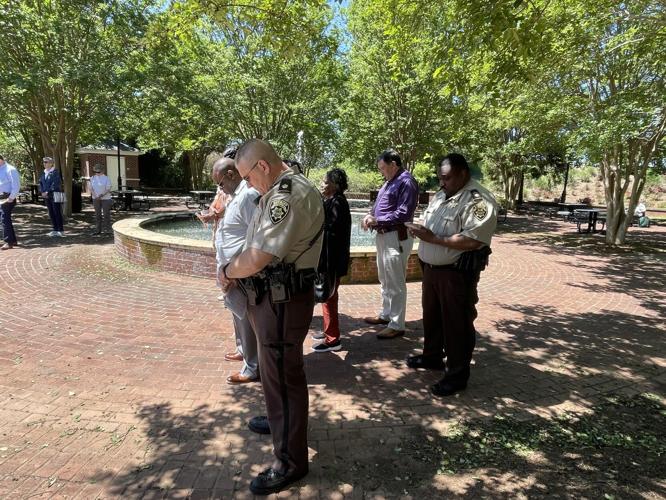 Prayer gathering held to pray for gun violence in the Black community ...
