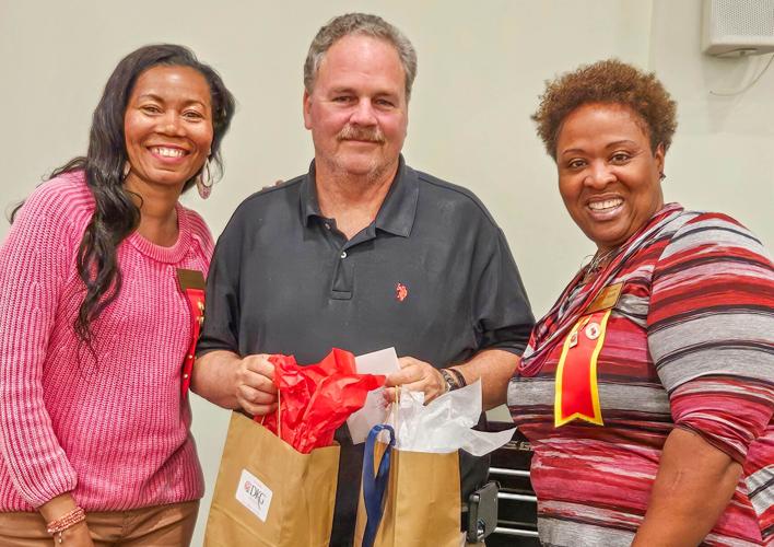 Newnan historian discusses writing process with Mu Chapter | News ...
