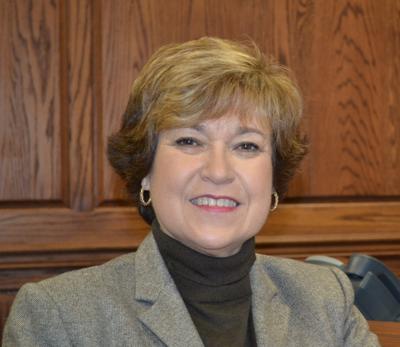 Simpson qualifies to be re-elected as circuit clerk | News | times ...