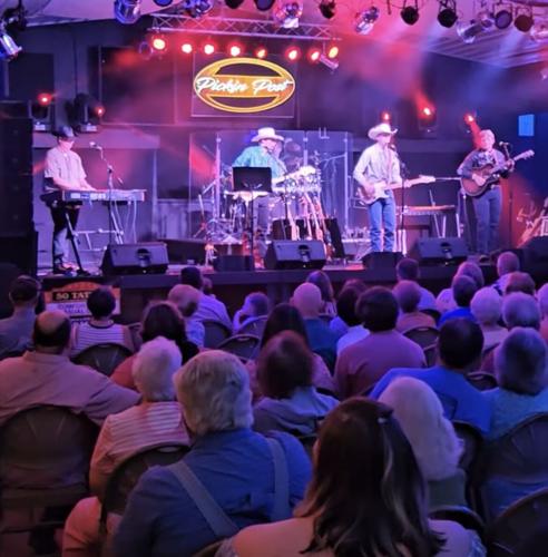 What to do in DeKalb County: Visit Pickin’ Post for foot stomping fun ...