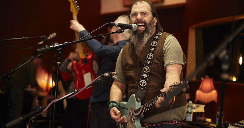 Steve Earle to play Tri-State Wing-Off | Local News | times-news.com