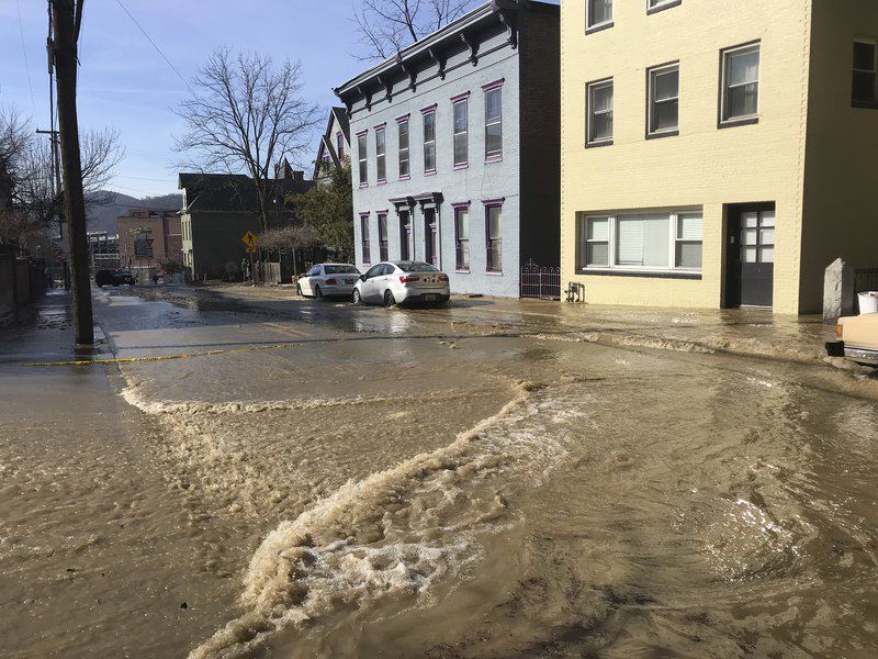 Dual water lines burst in the city | Local News | times-news.com