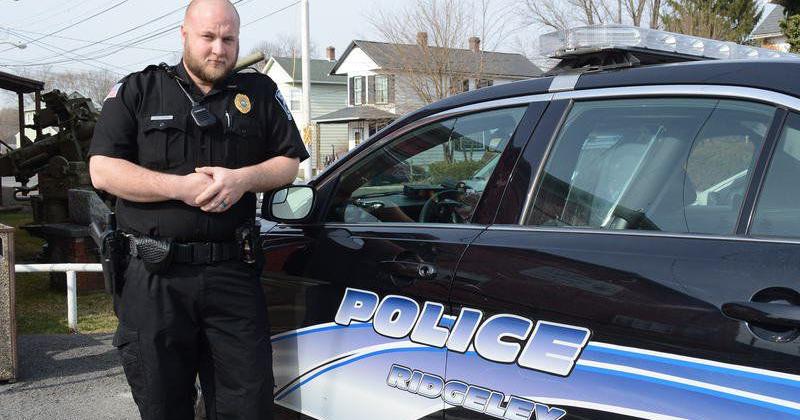 10 years later, Jake Ryan returns to serve as Ridgeley's police chief ...