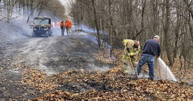 West Virginia fights 323 wildfires during fall season | Community ...