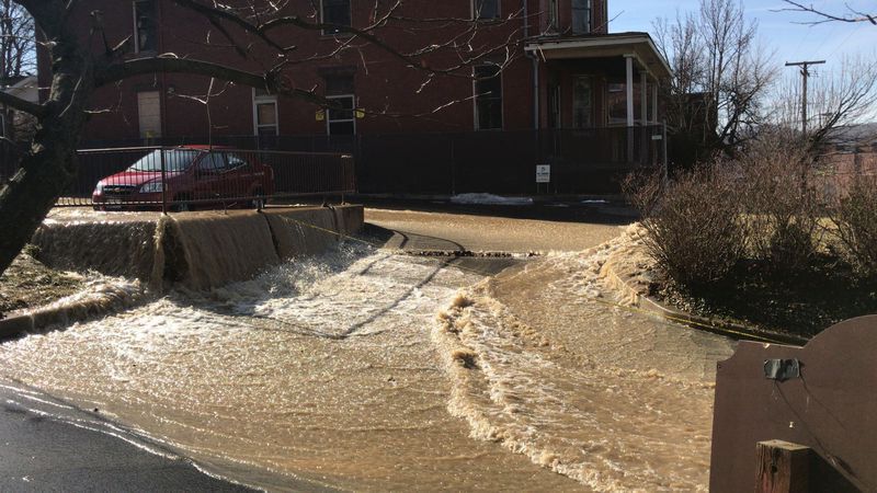 Dual water lines burst in the city | Local News | times-news.com