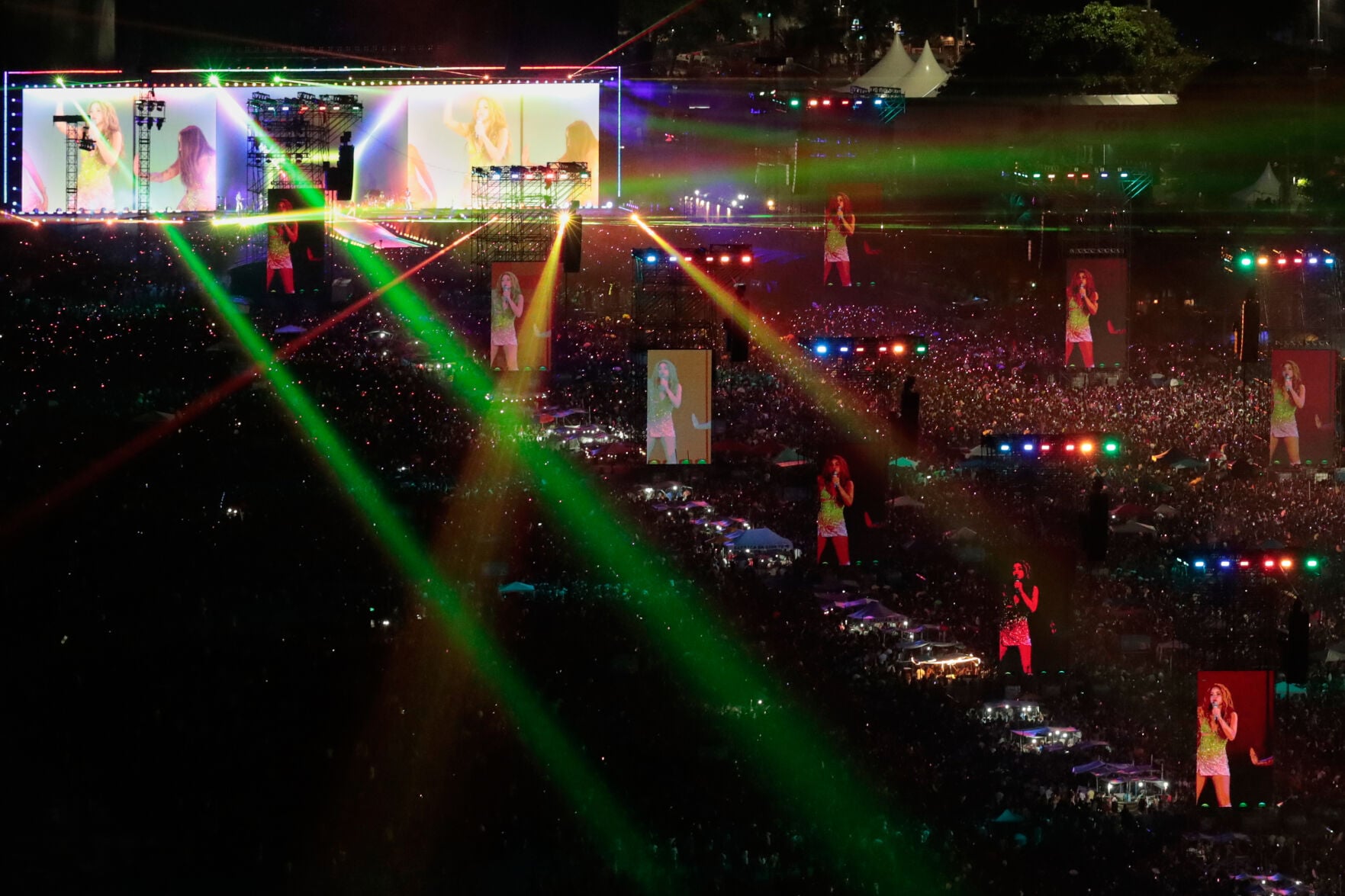 Accessorize with earplugs at this summer's concerts so you can enjoy ...