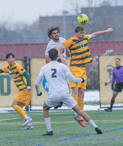 Hofstra men's soccer tops No. 1 Vermont, 3-2 | Local | timesargus.com