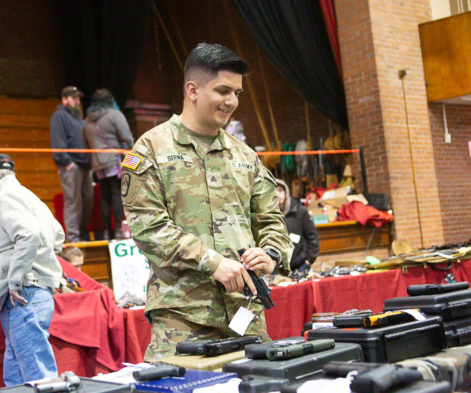 Central VT Gun Show | Snapshots | timesargus.com