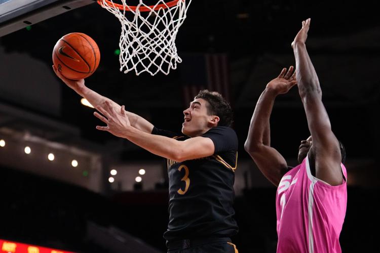 Martinelli's 22 help Northwestern beat USC 74-68, snap 9-game skid in ...