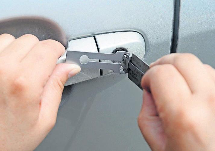 Coleman brings secrets of locksmithing home to Barre | | timesargus.com