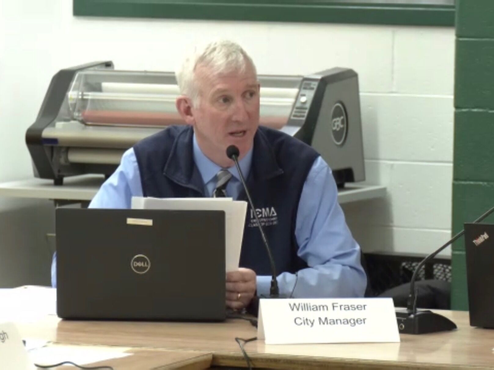 After 30 years as Montpelier's city manager, Fraser will be paid to ...