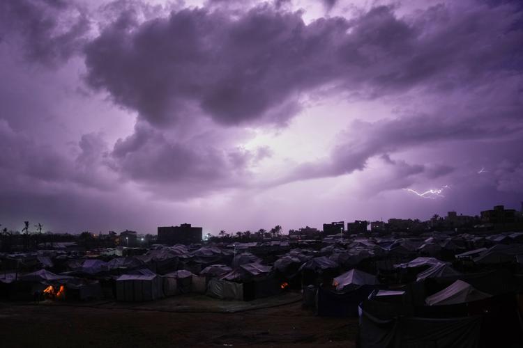 Aid flow into Gaza falls short of the ceasefire terms, Israeli figures ...