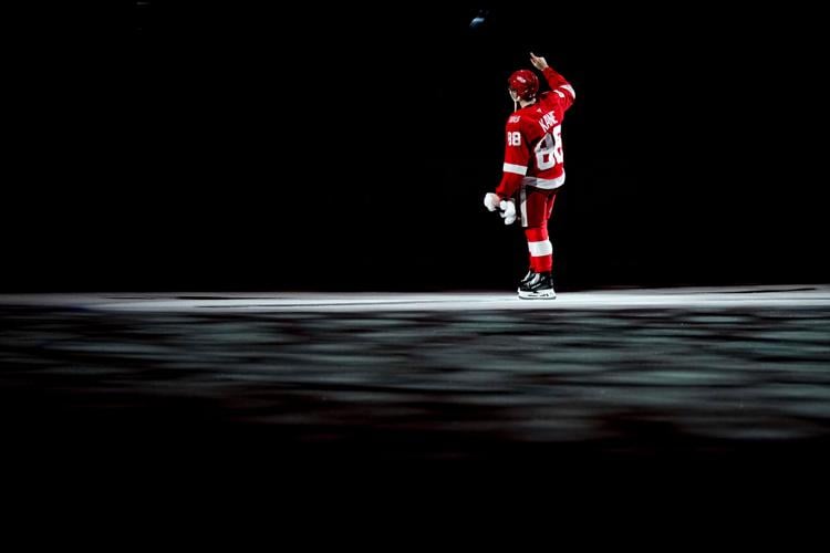 Patrick Kane becomes 50th player in NHL history to reach 500 goals ...