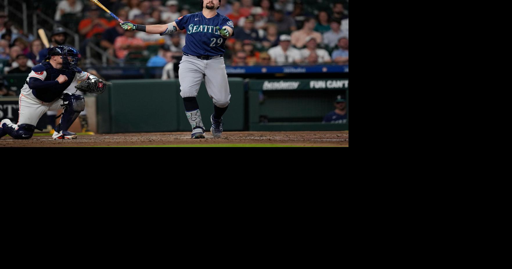 Mariners star catcher Cal Raleigh had hunch right oblique injury would ...