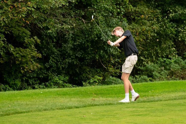Roundup: Harwood golf earns lopsided victory | Local | timesargus.com