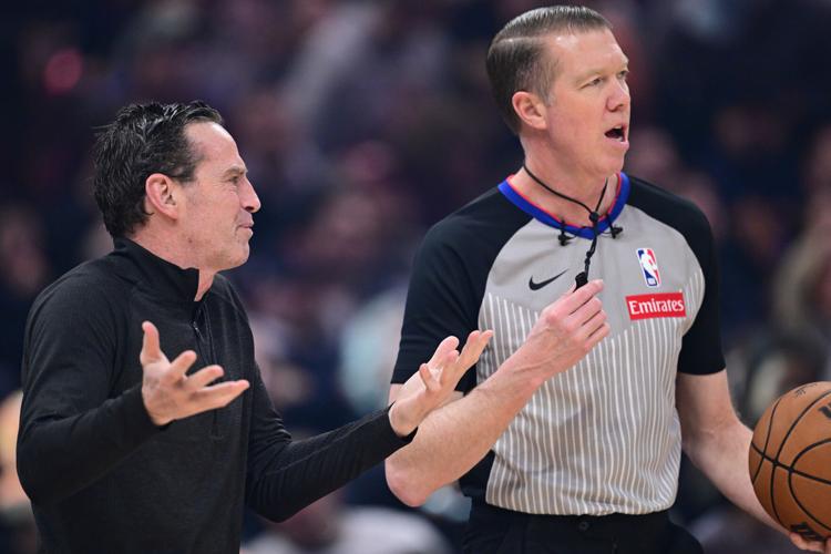NBA to resume having referees wearing headsets, starting Tuesday. Test ...