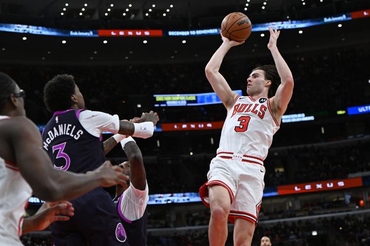 Chicago Bulls lose top scorers Coby White and Josh Giddey to injuries ...