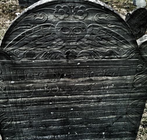 Carved in stone A field guide to New England cemetery art ...