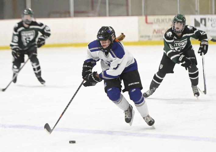 Hockey Roundup: Spaulding girls deny Hartford, 5-2 | Sports ...