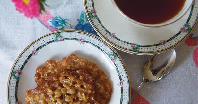 A New England treasure: Oatmeal and lace | Features | timesargus.com