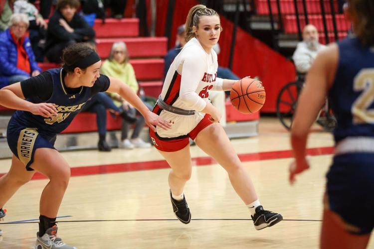 Rutland tops Spaulding in hoops opener | Sports | timesargus.com