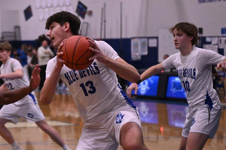 Roundup: Oxbow outlasts Williamstown, 63-56 | Local | timesargus.com