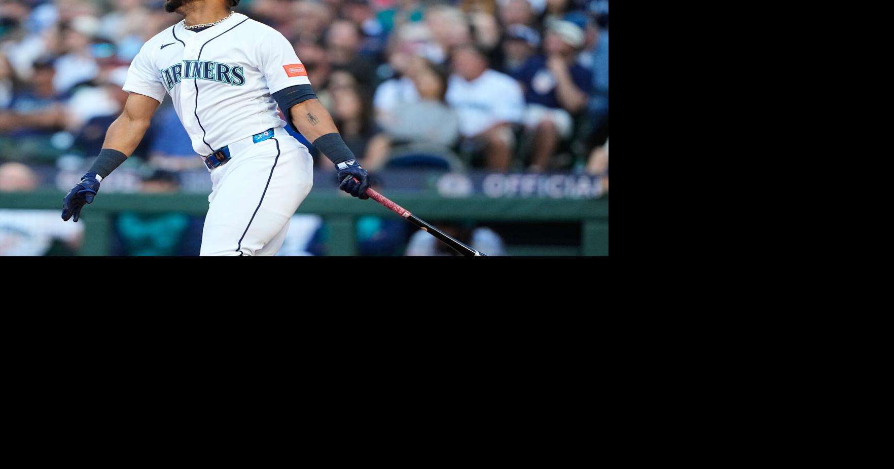 Mariners outfielder Julio Rodríguez leaves game against Orioles with ...